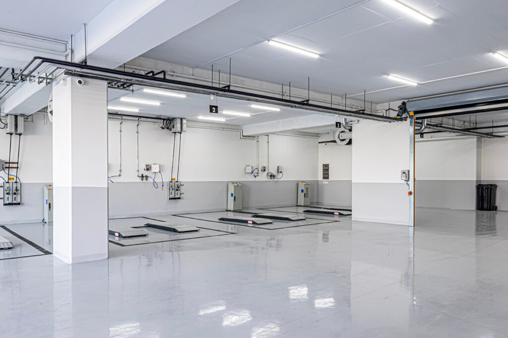 Vehicle Cosmetic Repair Workshop, Leicester - Mynott Bowers Group